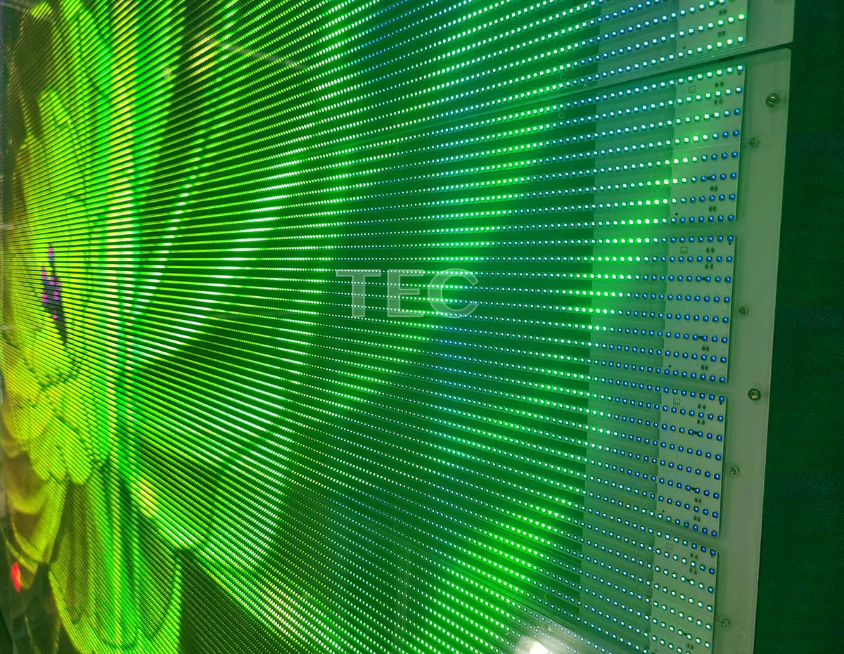 See-through window glass LED video wall solutions, Skyline-4, 4mm ...