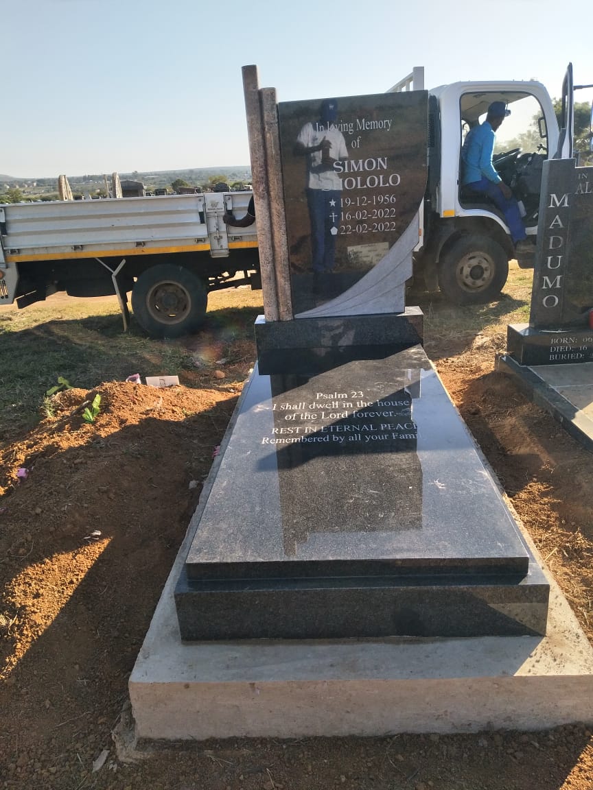 Tombstone,The best tombstone factory and kitchen top supplier in SA