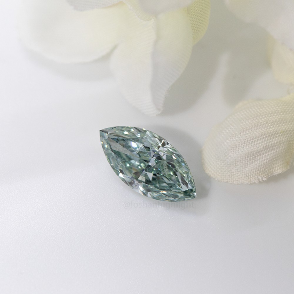 3.02ct 灰调绿色马眼形 CVD培育钻石