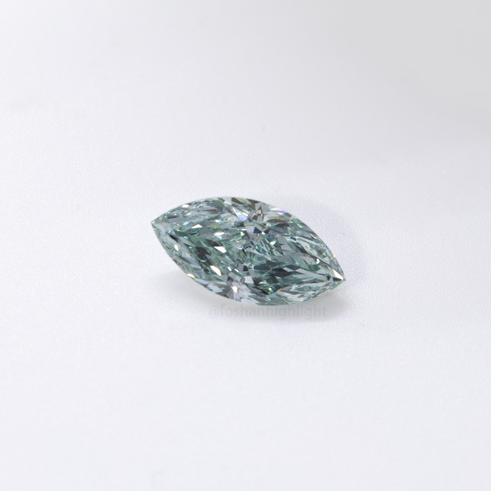 3.02ct 灰调绿色马眼形 CVD培育钻石