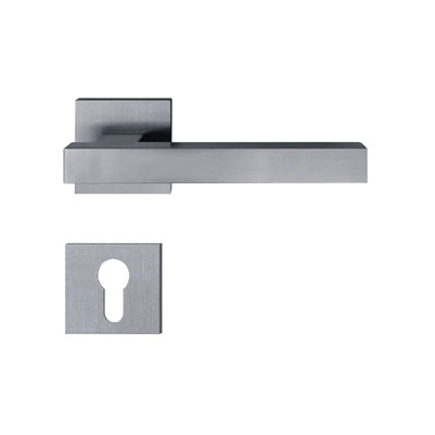 LH150,Solid Lever Handle on Rose
