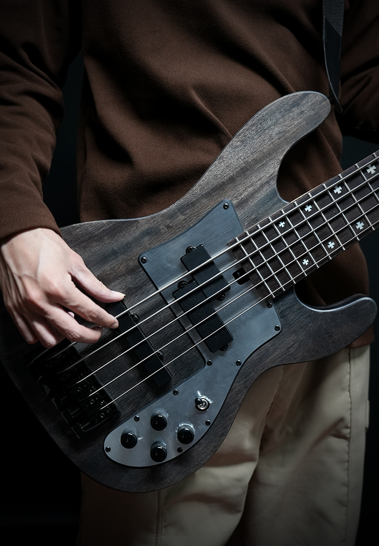 HOME - Dionysian Guitars