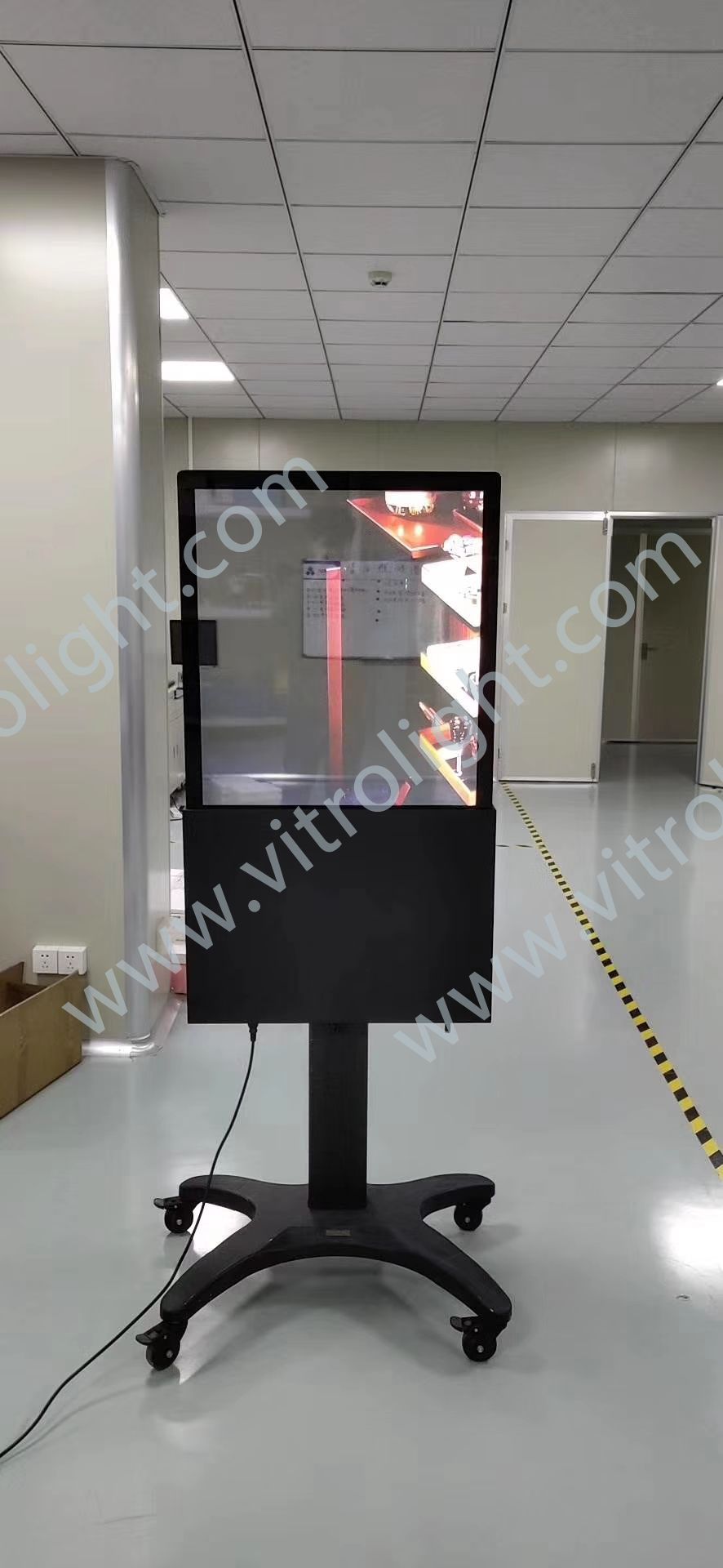 Transparent OLED-Cutting transparent OLED advertising machine-上海九山电子科技有限公司