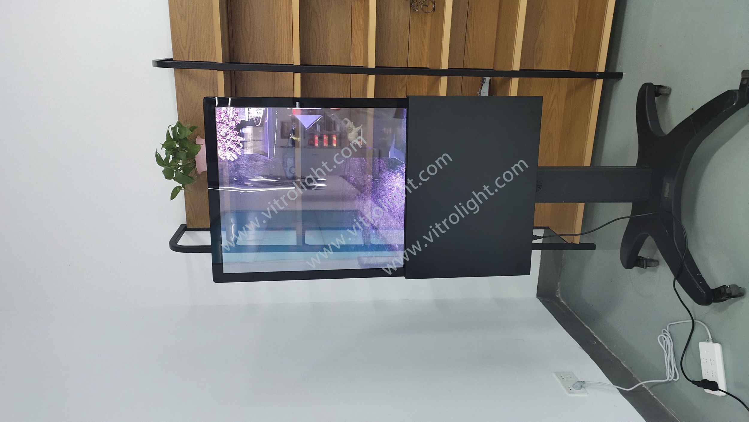 Transparent OLED-Cutting transparent OLED advertising machine-上海九山电子科技有限公司