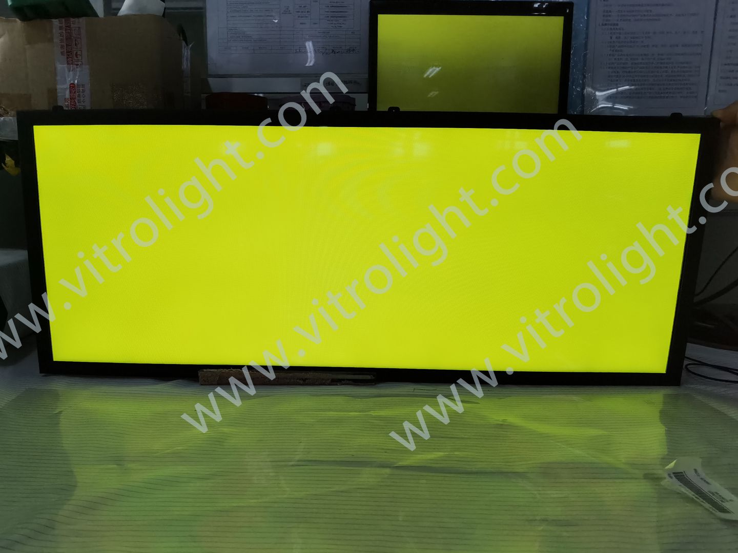 32 "strip screen module