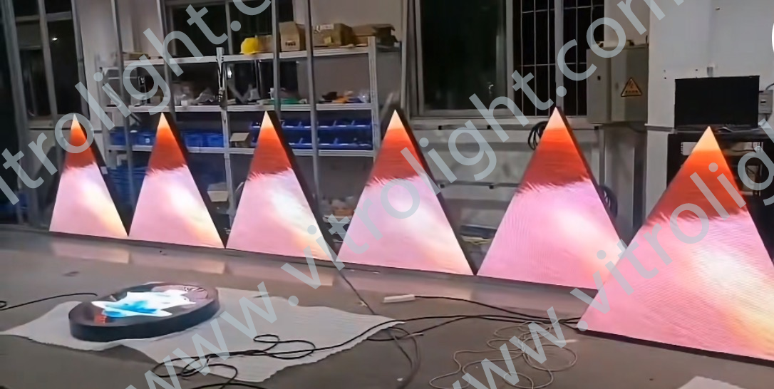 LED triangle