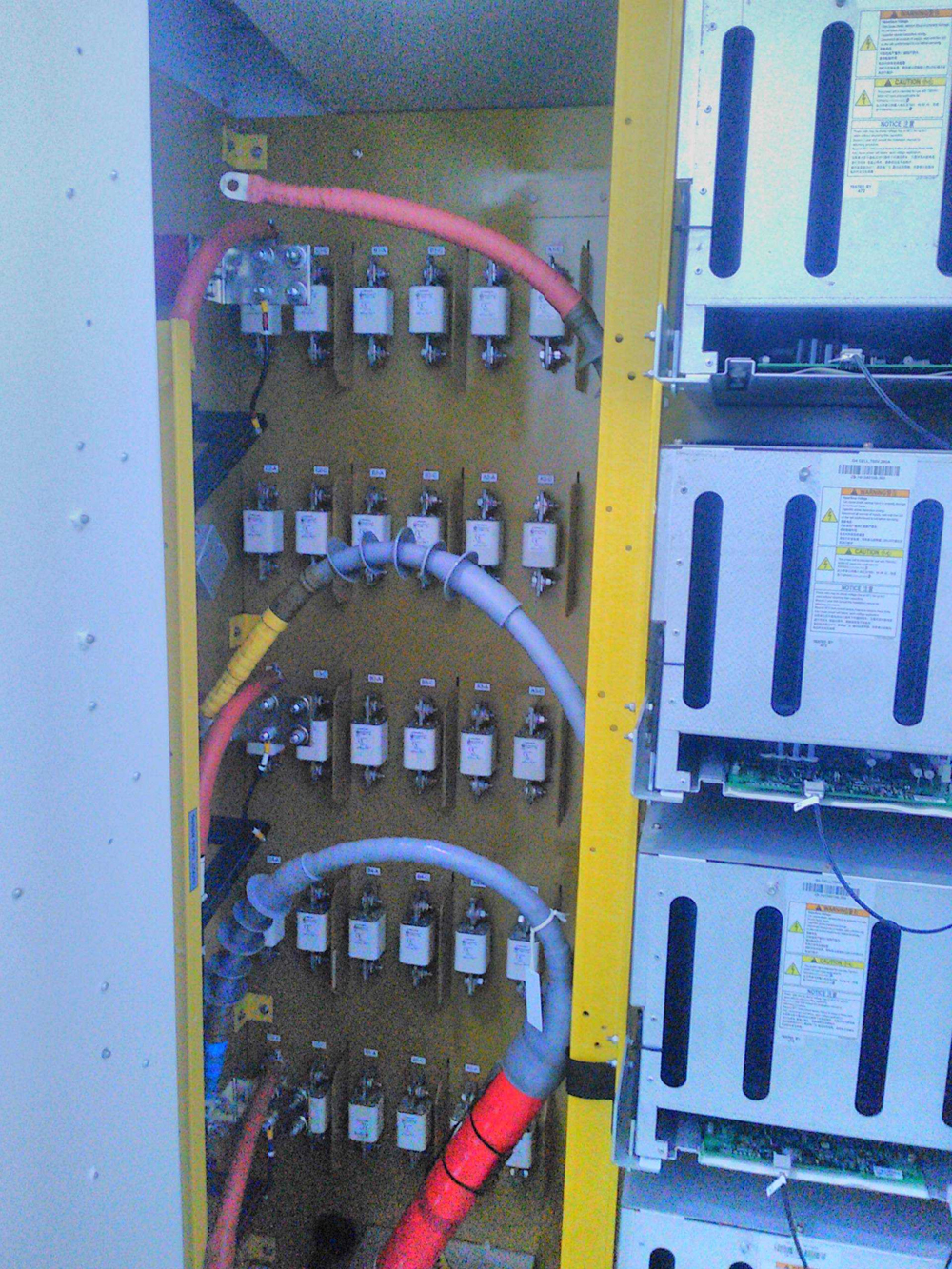 Sạc trước trên Siemens Robicon Perfect Harmony VFD