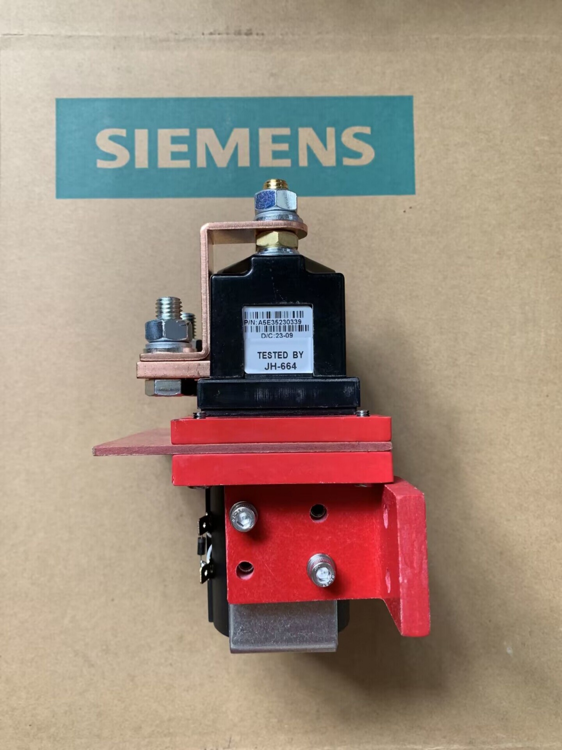 Siemens DC Contactor A5E35230339, 6SR4900-0EM04-0AM0, Bypass Contactor