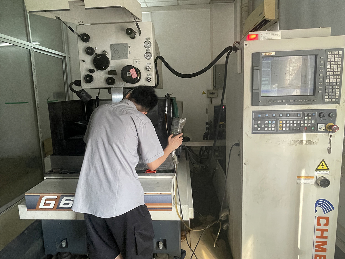 Guangzhou Shenda Metal Plastic products Co.,Ltd.