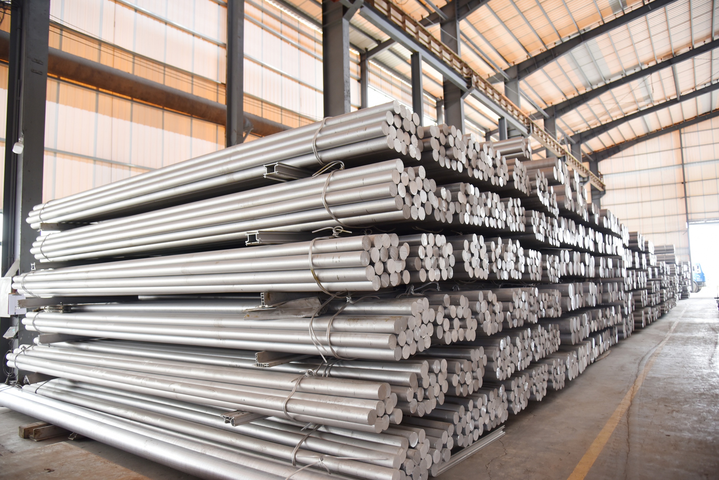 Aluminum Rod Storage Area-Company Introduction of Pingguo Fusheng New ...