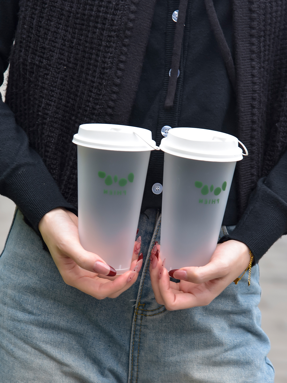 customized coffee cups with lids bubble tea