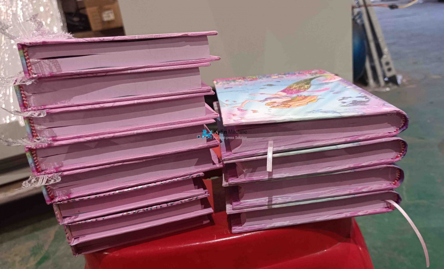 Automatic book casing-in machine