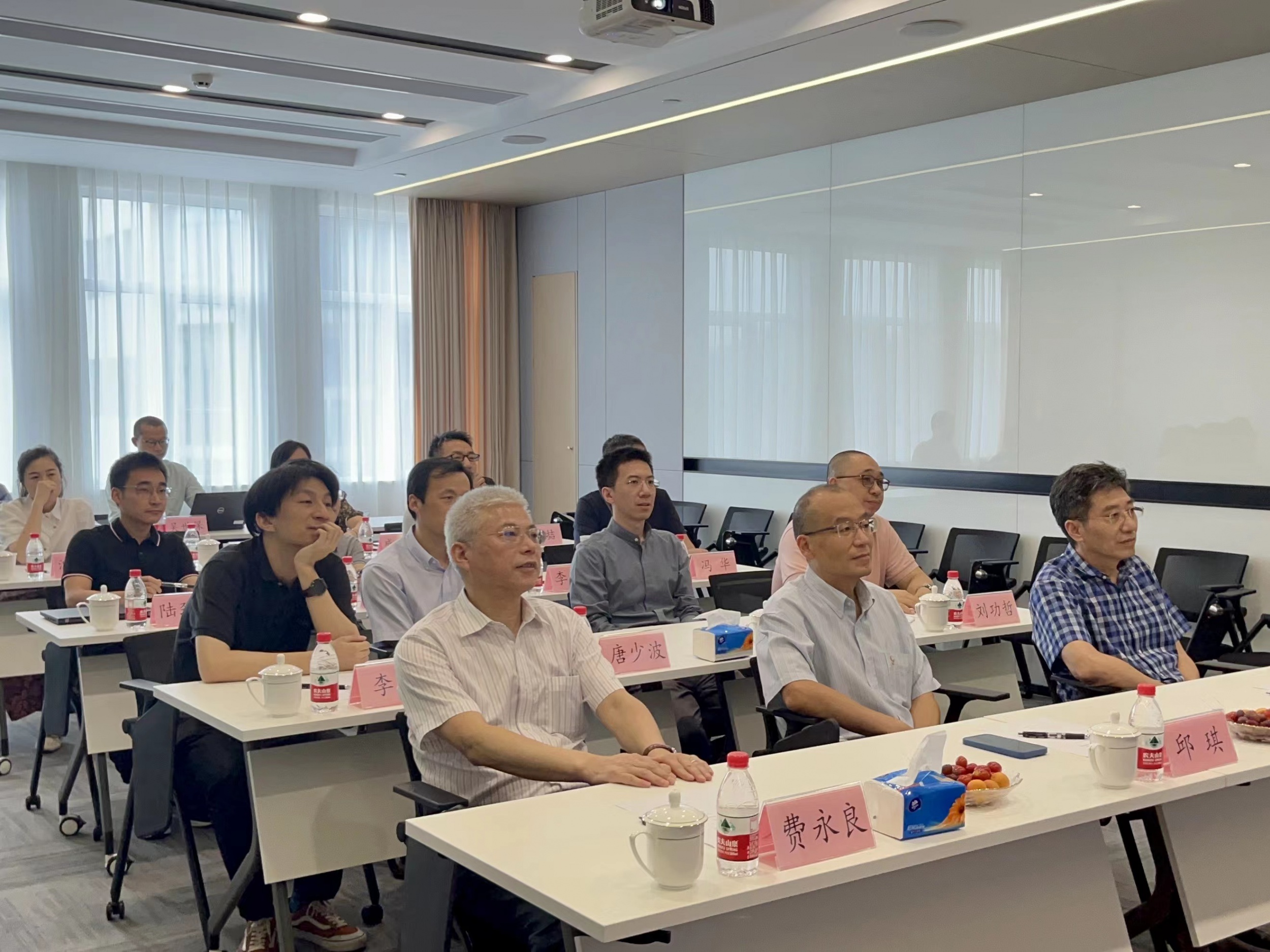 重磅出品|博世华域-上海芯钛举行EPS主控MCU芯片点亮仪式