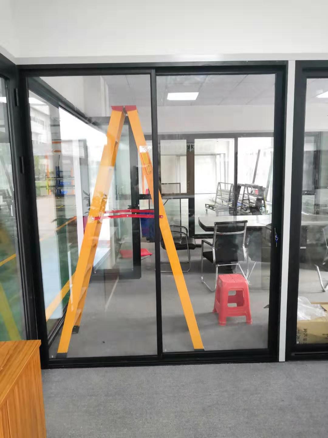 Residential grade slimline aluminium framed sliding door integrated screen