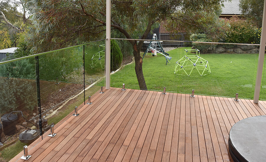 Top Mounted Frameless Glass Balustrades