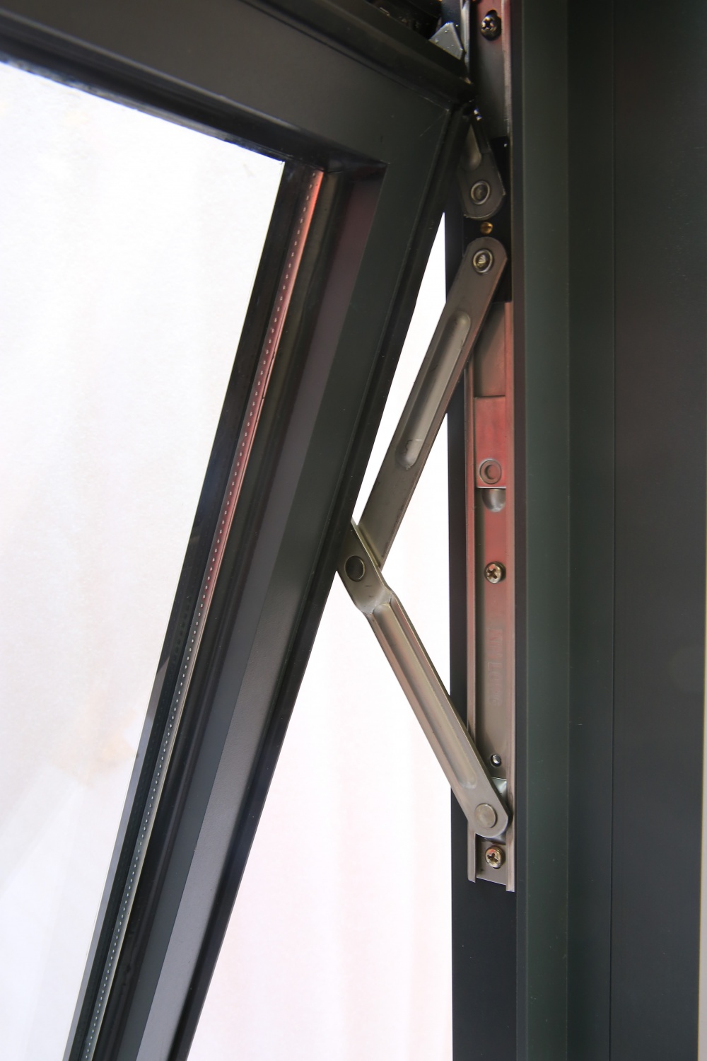 Aluminium Commercial Awning window with Chain-Winder or Handle