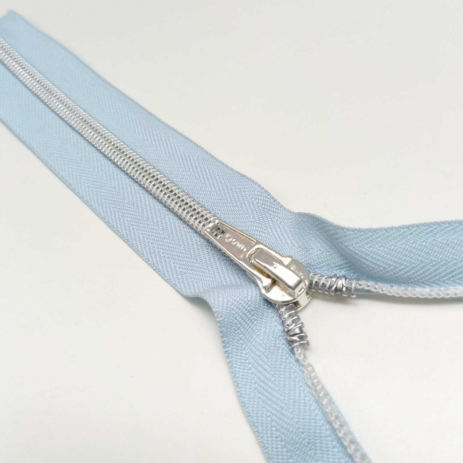 5# metallic nylon zipper with silver teeth,ESO YUMEI (HK)Apparel ...